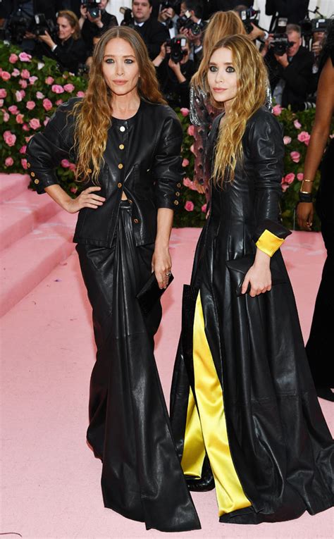 Mary Kate And Ashley Olsens Best Red Carpet Moments
