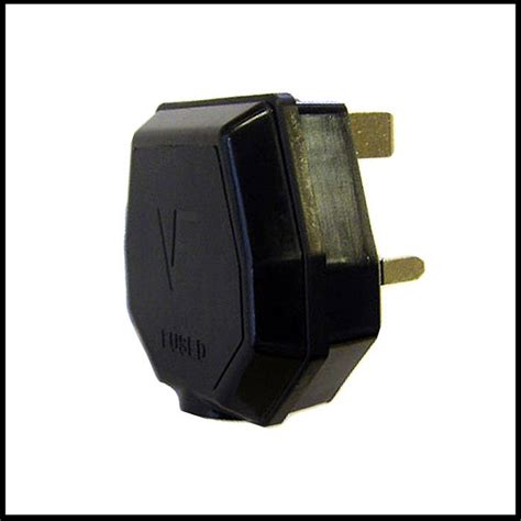 Dencon Lyvia 13 Amp Fused 3 Pin Black Nylon Plug — C Booth And Son
