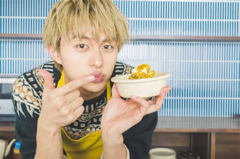 おしゃれな一品がぱっと完成！「デパ地下風お惣菜サラダ」の作り方【ボイメン・小林豊連載vol74】 女性のための恋愛・結婚情報を発信する