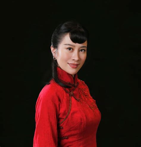 叶璇舞台剧演出被道具刀刺伤 脸上缝合3层皮肤险毁容 马来西亚诗华日报新闻网