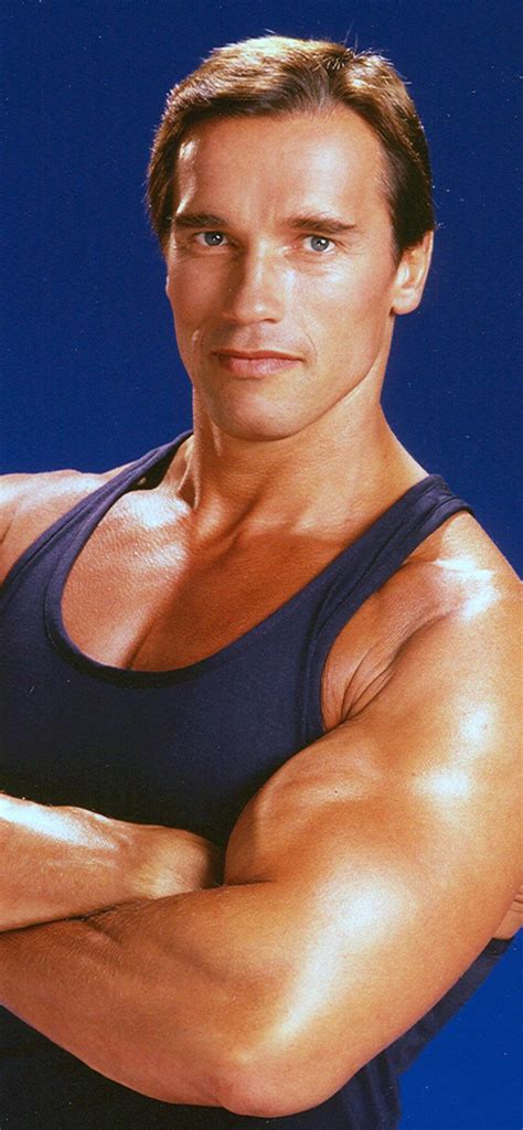 Portrait Of The Muscular Arnold Schwarzenegger · 1242x2688 Iphone Xs