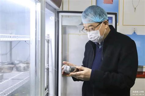 暖心陪餐 以责相伴 校长范彦斌教授与师生共进午餐 新闻动态 南昌理工学院官方网站
