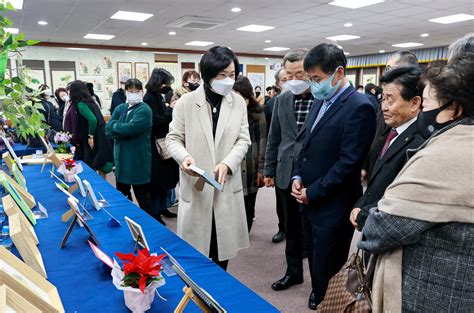 금암동 주민자치회 ‘2022 문화강좌 작품전시회 개최 놀뫼신문