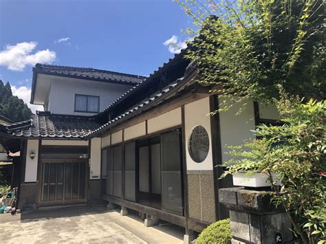 Dk Nihon Akiya