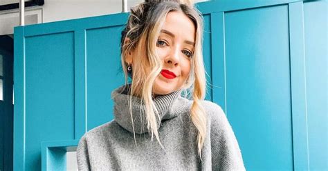 Zoe Sugg Dropped From Aqa Gcse Syllabus After Posting Online Sex Toy