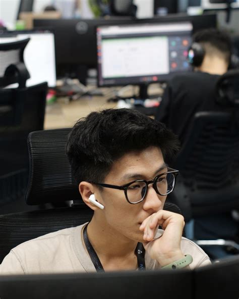 About Huy Pham Medium