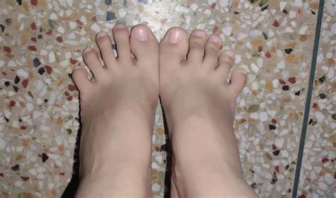 Would You Rub Them For Me 😋😋 Scrolller