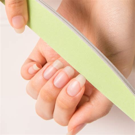 How To Strengthen And Grow Your Nails Fast Nail Growth Tips Veenourish