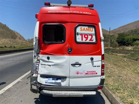 Caminhão E Ambulância Se Envolvem Em Acidente Na Via Dutra Em Barra