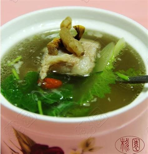 【麦冬石斛排骨汤的做法步骤图，怎么做好吃】桃园下厨房