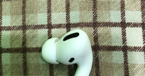 Найден apple airpods pro правый Лен.обл | Пикабу
