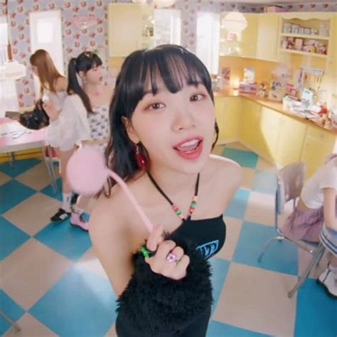 Chaewon Le Sserafim Lq Desserts Cake Food