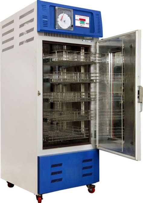 SaiLab Equipment 230 V 50 Hz Reagent Storage Lab Refrigerator For Laboratory Size 2000 X 750