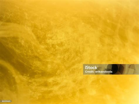 초록 배경 색깔 노란 연기 물 우주의 패턴에에서 잉크 추상 운동 페인트의 멀티 컬러 흐름을 냉동입니다 소프트 포커스 흐린된 배경으로 가로 사진 연기 물리적 구조에 대한 스톡