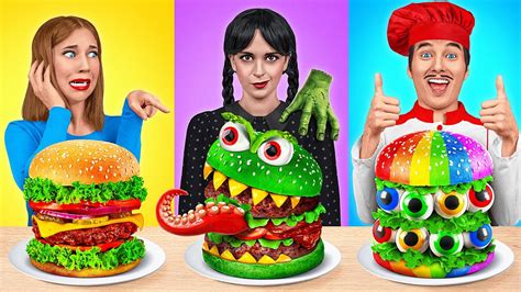 Wednesday vs Minha Vó No Desafio De Culinária Truques e Gadgets