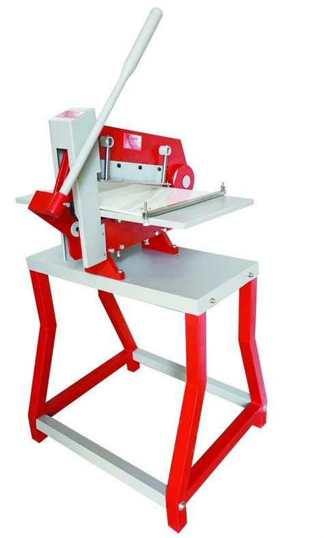Analogue Fabric Zig Zag Cutting Machine At Rs 22000 In Greater Noida Id 2852521034088