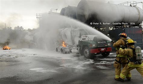 Mecandf Expert Engineers One Of The Workers Injured In An Explosion Of