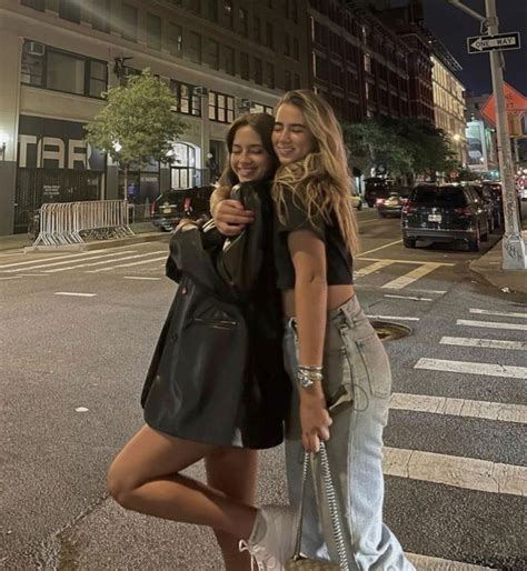 Pinterest Photography Poses Friend Poses Friend Photoshoot