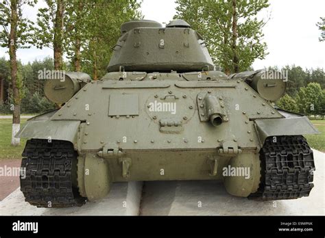 T34 hi-res stock photography and images - Alamy