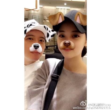 歐陽娜娜為爸爸慶生連發激萌合照，父女兩人宛若小情侶一般！ 每日頭條