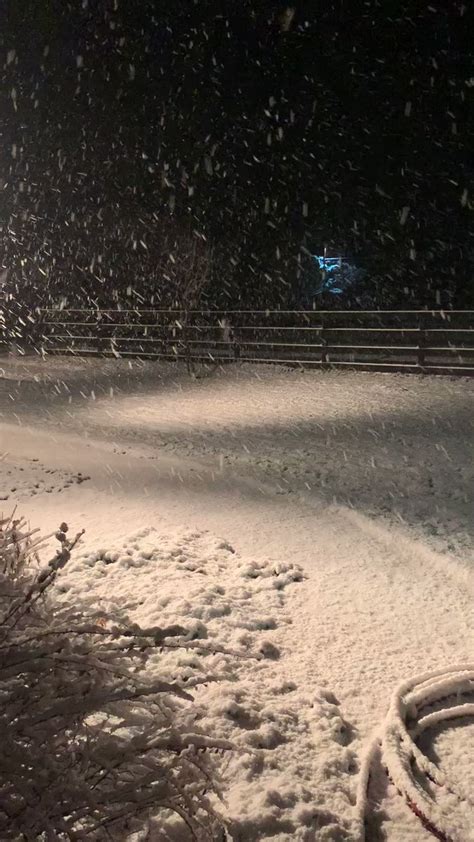 Amber Nowaski On Twitter Rt Mandybaileywx Accumulating Snow In