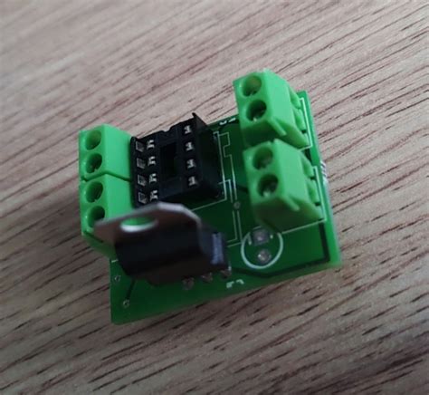 Voltage Regulator Fritzing At Noma Andrews Blog