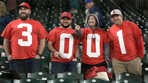 Albert Pujols Becomes 32nd Player In Mlb History To Reach 3000 Hits