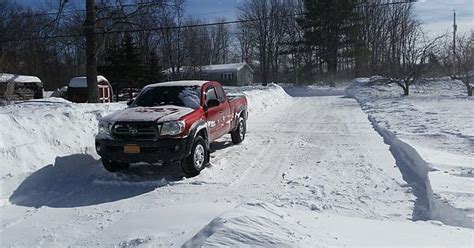Difference In Snowbank Height Upwind Vs Downwind Side Of Driveway Imgur