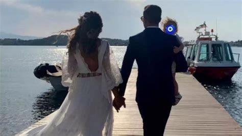Σάββας Πούμπουρας Γαμπρός στο πλευρό της αγαπημένης του στις Σπέτσες