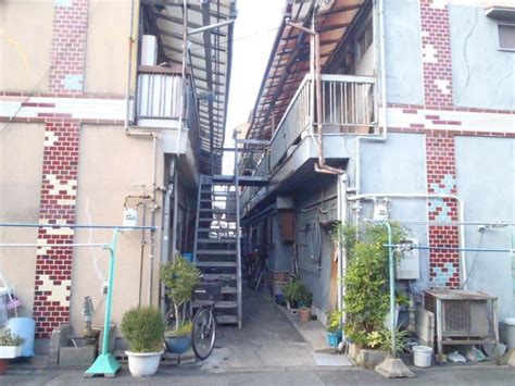 大阪市の文化住宅（築古アパート）を内覧。リノベーションして賃貸で貸せるのか？パート1 築古収益不動産の再生工場「合同会社briaブリア」