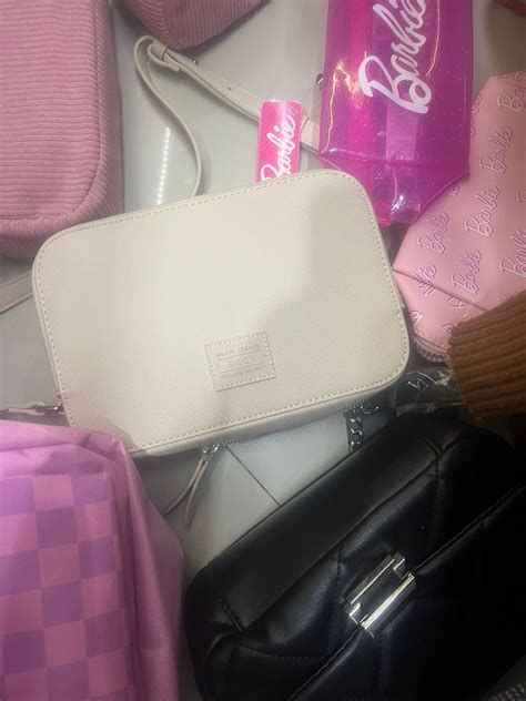 67603059 Bolsa Beige Ccp Limited Edition Love