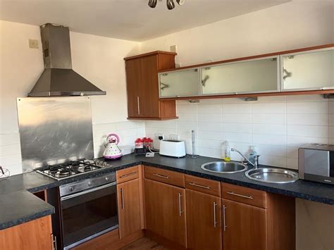 Paisley 2 Bed Flat Saucel Crescent Pa1 To Rent Now For £675 00 P M