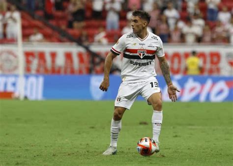 Enzo Díaz alcança importantes números em início no São Paulo confira