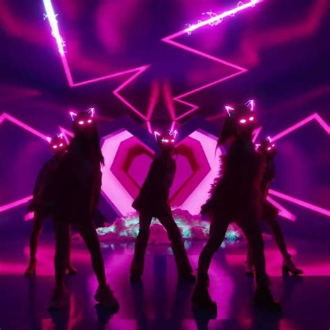 Itzy Loco Mv