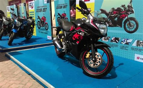 Suzuki Celebrates Gixxer Day To Introduce Bs Iv Compliant 2017 Gixxer Range