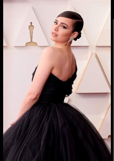 Sofia Carson Rdivinewomen