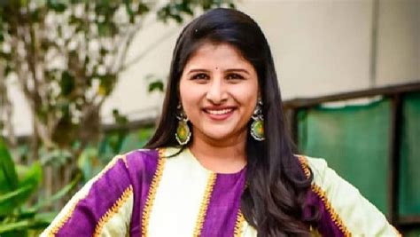 ಸಭವನ ಹಚಚಸಕಡ ಗಯಕ ಮಗಲ ಒದ ಹಡಗ ಈಗಷಟ Singer Mangli Hiked Her Remuneration