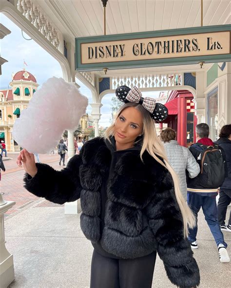 Disneyland Paris 🐭☁️ In 2025 Disney Outfits Women Disneyland Outfit