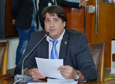Eduardo Fortes apresenta requerimentos em prol da população