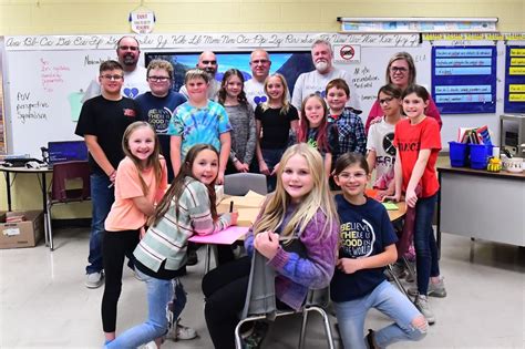 Rb Walter Elementary School Gives Back This Thanksgiving The