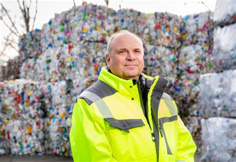 Congratulating Uwe Küber On 30 Years Of Innovation