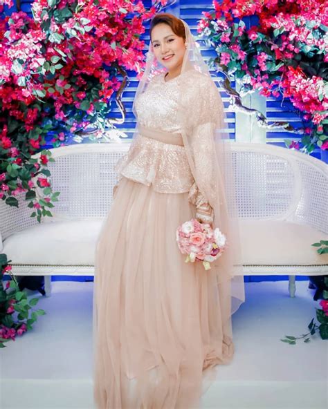 7 Foto Sekitar Majlis Merisik Elly Mazlein Cantik Berseri Bakal Pengantin