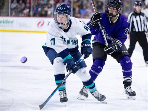 Pwhl Toronto Signs Forward Emma Woods To Two Year Contract Daily Faceoff