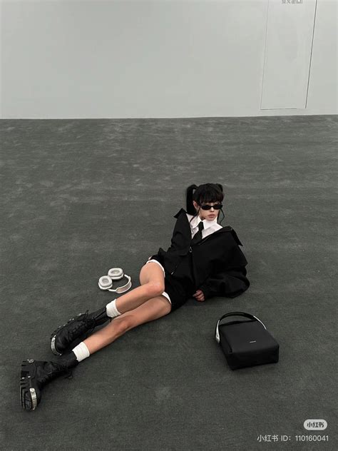 Ghim Của Cathy Do Trên Wmn Thời Trang Tạo Dáng Quần áo