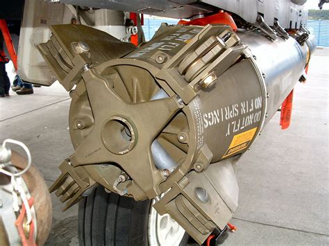 90 Fs F 15e Weapons Load Walk Around Page 1