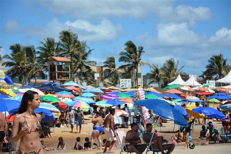 Praia de Guriri é alegria desde o nascer do Sol TC Online