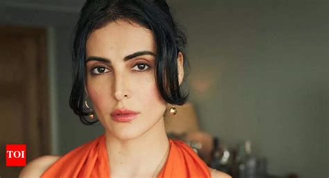 Mandana Karimi Explains Why She Decided To Quit Bollywood Last Year
