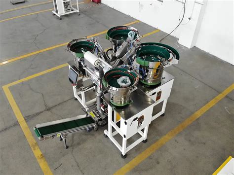 Screw Counting Packaging Machine With 4 Bowl Feiyu Packing Machine