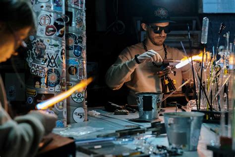 Quienes Somos The Heady Glass Gallery