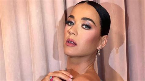 Katy Perry virá ao Brasil NOVAMENTE em 2025 veja detalhes